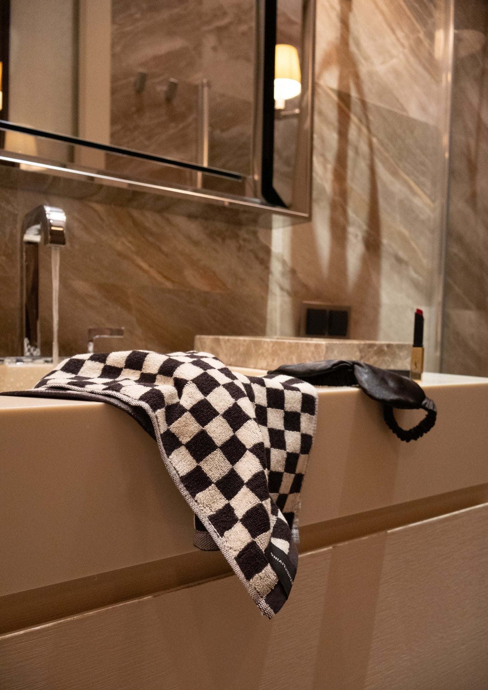 Checkered Towel - Cotton – ETHNIK LIVING